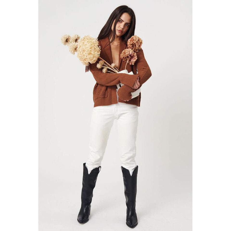Romantiques Women's Clothing and Lingerie Boutique and Online